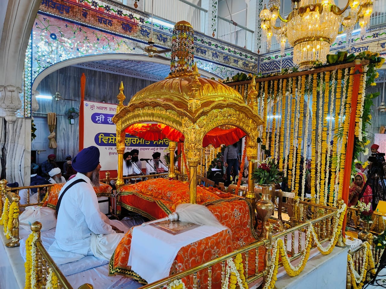 Nearest Metro Station to Bangla Sahib Gurudwara