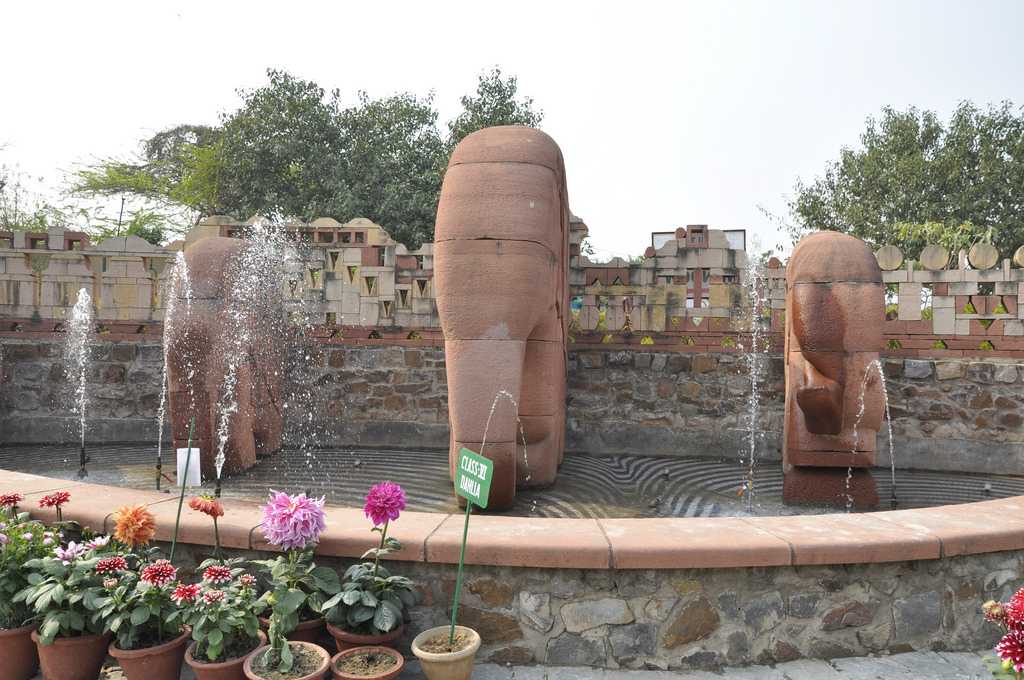 Nearest Metro Station To Garden Of Five Senses
